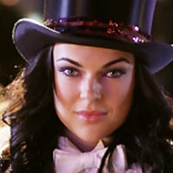 Serinda Swan Zatanna