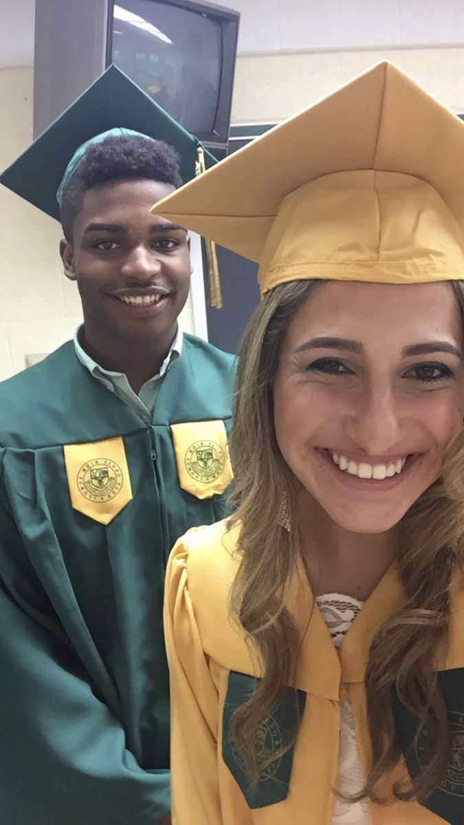 Julia Morrone's Instagram, Twitter & Facebook on IDCrawl