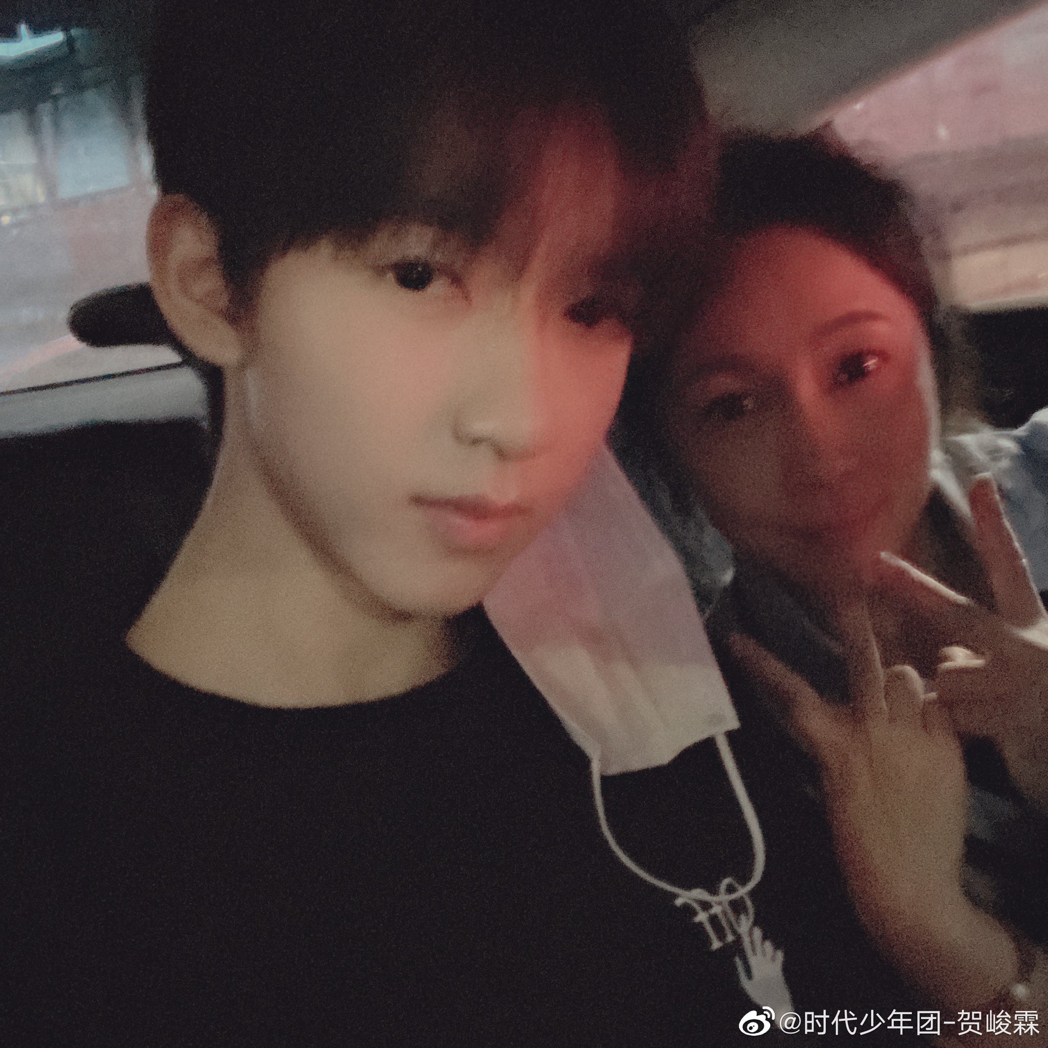 快乐追炸💥 on Twitter: "#贺峻霖 junlin weibo update 💗 “this pretty girl, happy mother’s day! i feel that ...