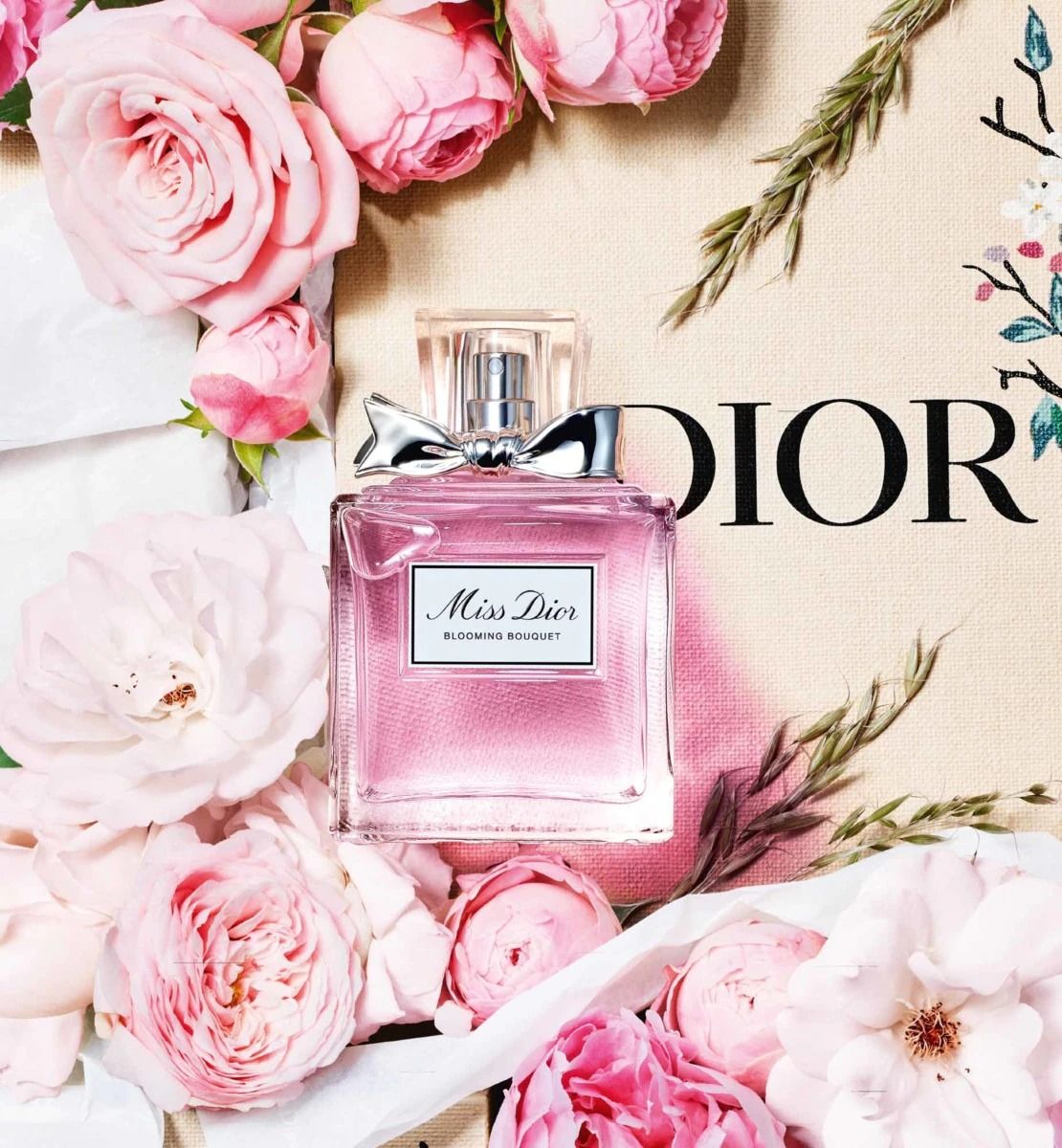 Dior Perfume Wallpaper