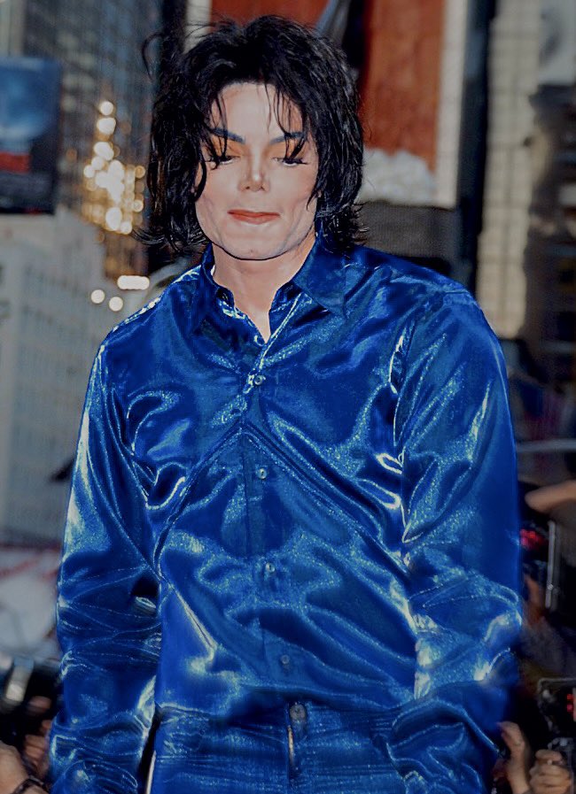 Michael Jackson Invincible Signing