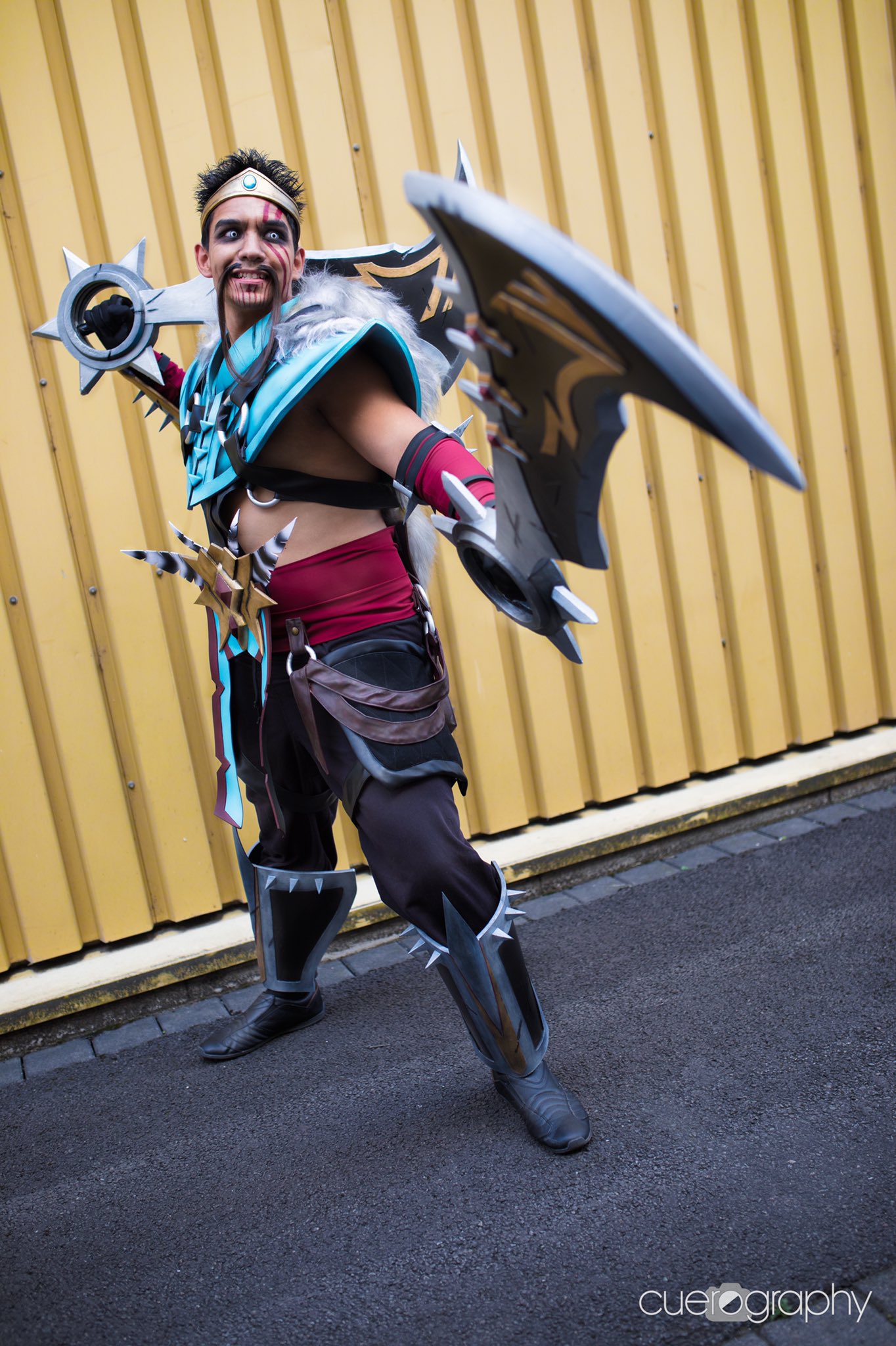 Female Draven League Of Legends