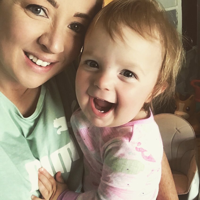 Holly Badger's Instagram, Twitter & Facebook on IDCrawl