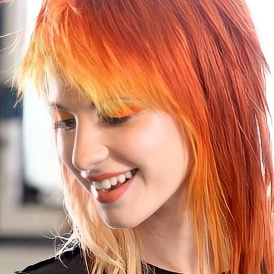 Hayley Williams Riot Hair