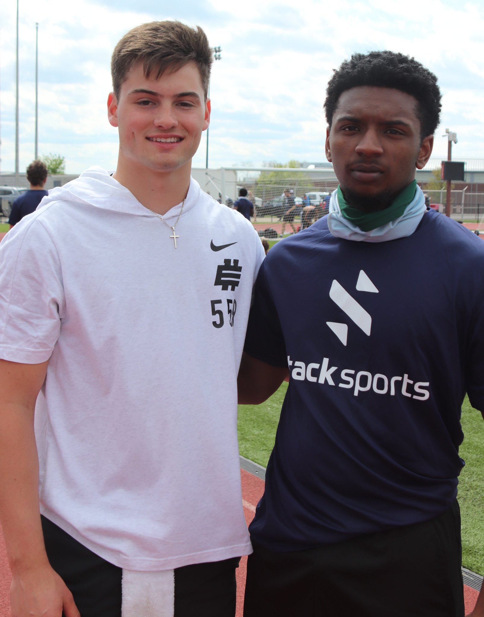 Micah Glover aka Thunder on Twitter: "Caught passes from talented QBs at Elite 11 Philly. Met ...