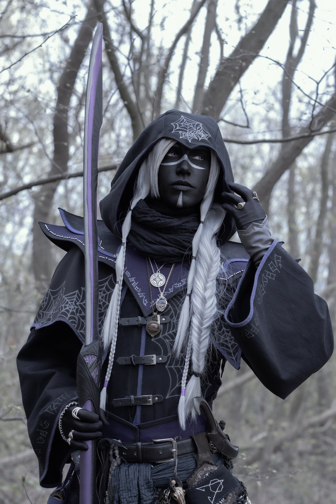 Female Hooded Drow Assassin