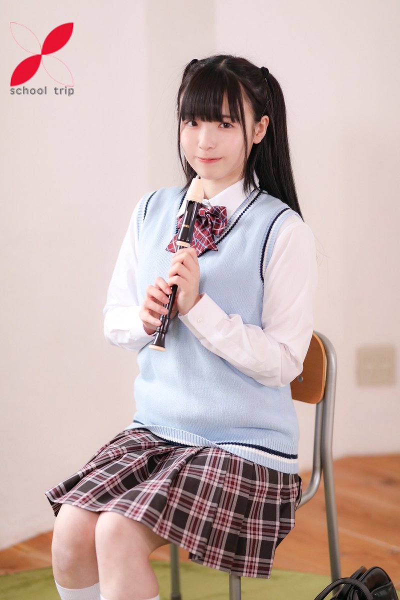 デジタル写真集[school trip] Twitterでは写真集未掲載カットをアップしています！ #RT大歓迎 モデル：#こまめ 衣装：#制服 その他 #セーラー服 #ブルマ #スクール水着 ...