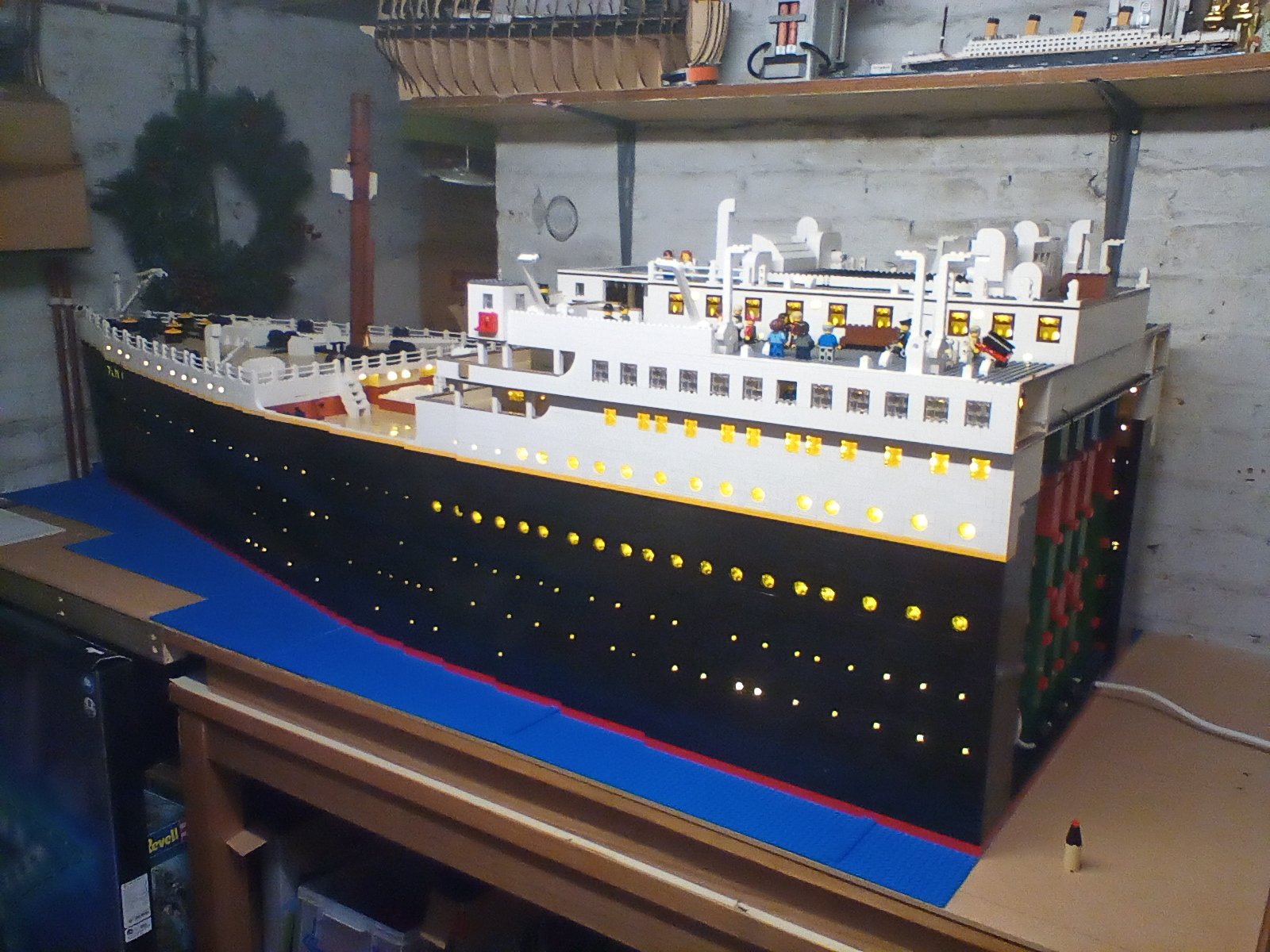 RMS Titanic Minifigure Scale RMS Titanic Built In 2014 As, 45% OFF