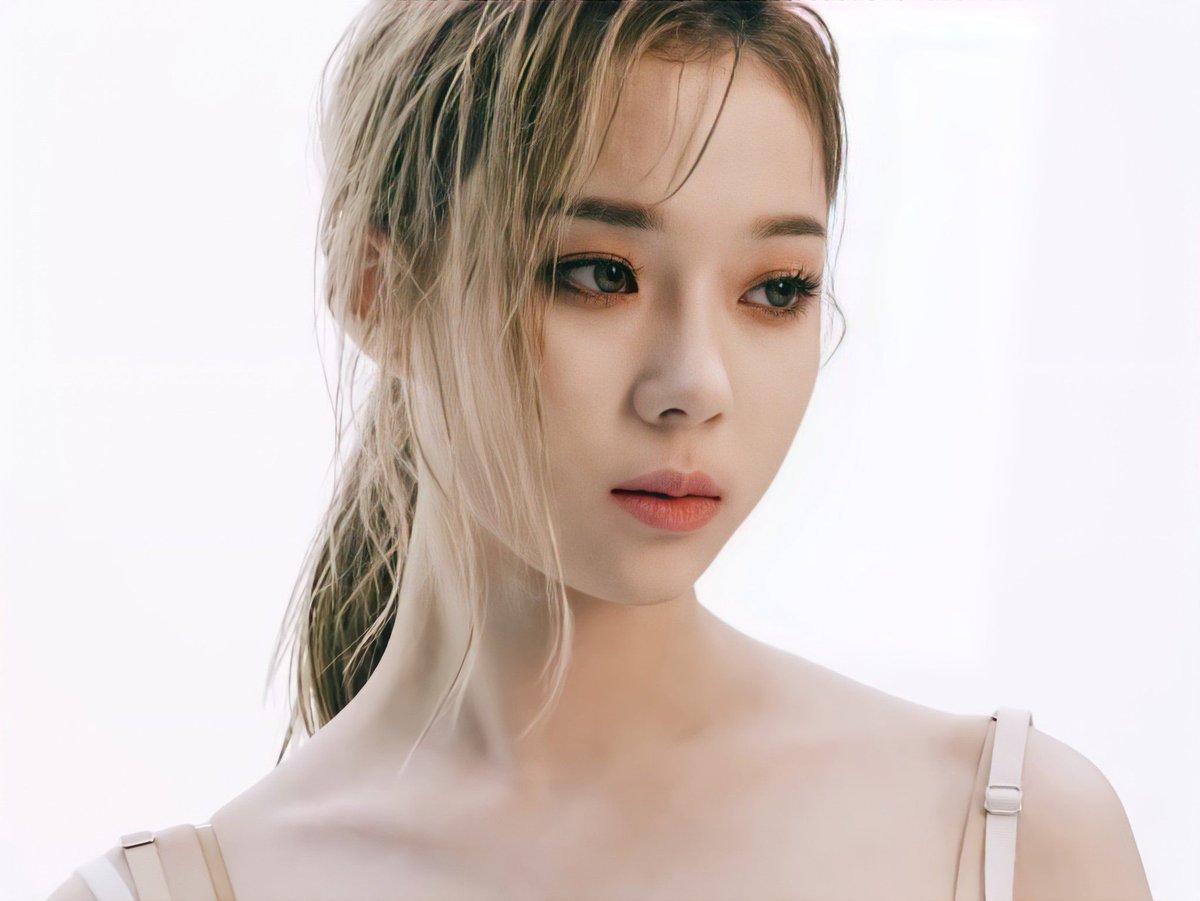 Sincerely, 𝐊𝐌𝐀. / Twitter