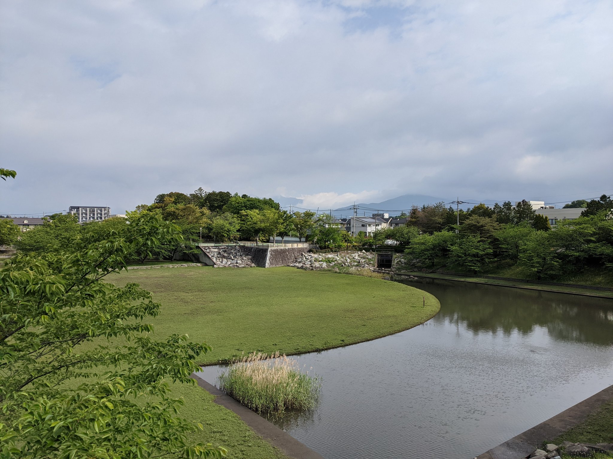 orefolder on Twitter: "おはようございます。5月2日(日)曇り。 なんだかいつもより早めの時間に起きました。ラジオ体操もやりました。絶好調ですね。 今日は一日この調子で ...