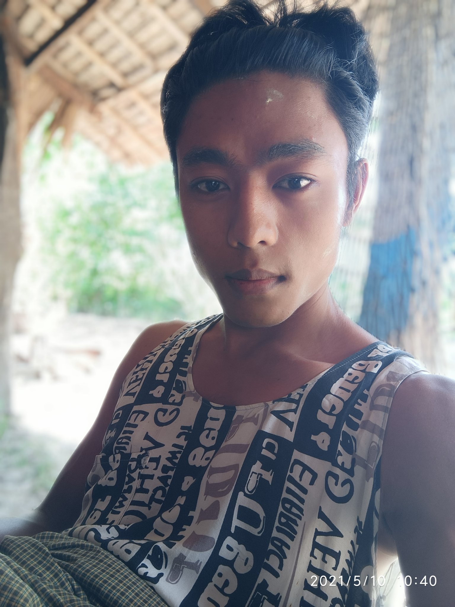 Zaw Lwin Tun(Official) on Twitter: "တှောက်တည်းပဲ အခုချိန်ထိ အရင် လို့ ချစ် သေးရင်😉😍😍…