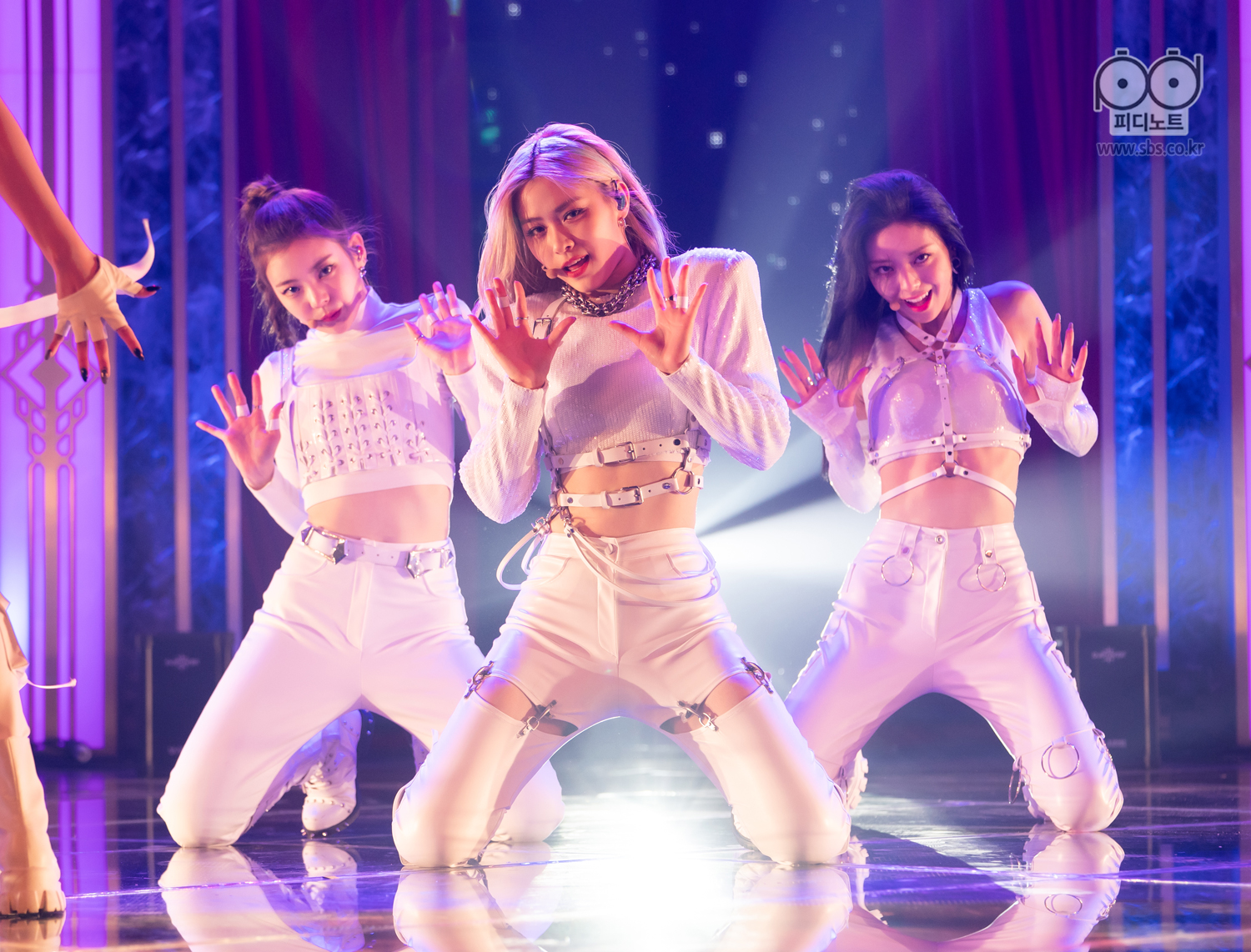 itzy pics on Twitter: "sbs inkigayo pd note itzy…