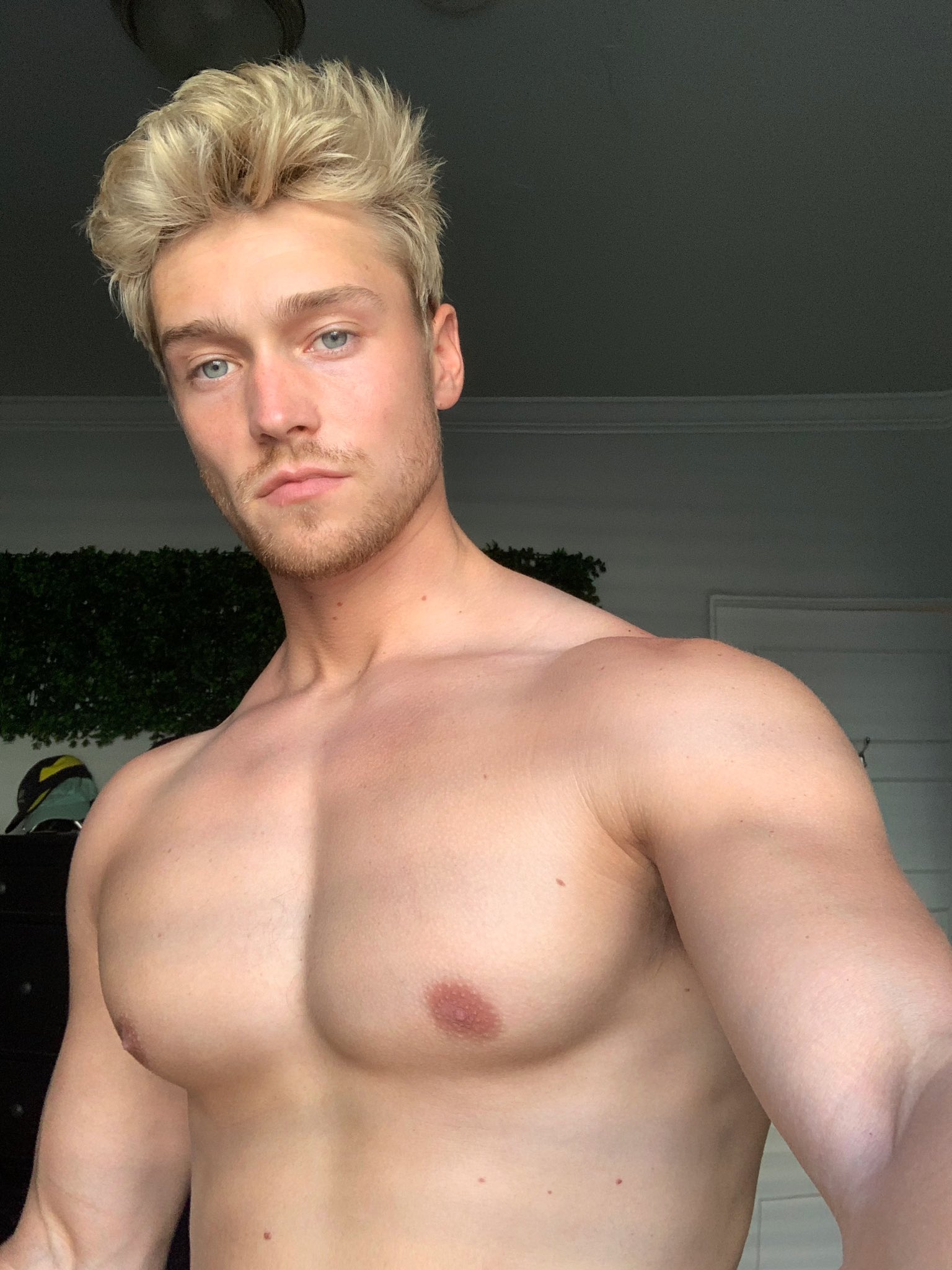 Owen DeValk on Twitter: "Indoors > outdoors…