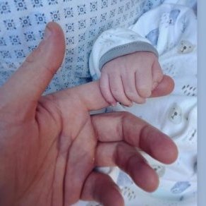 صور ايد اطفال