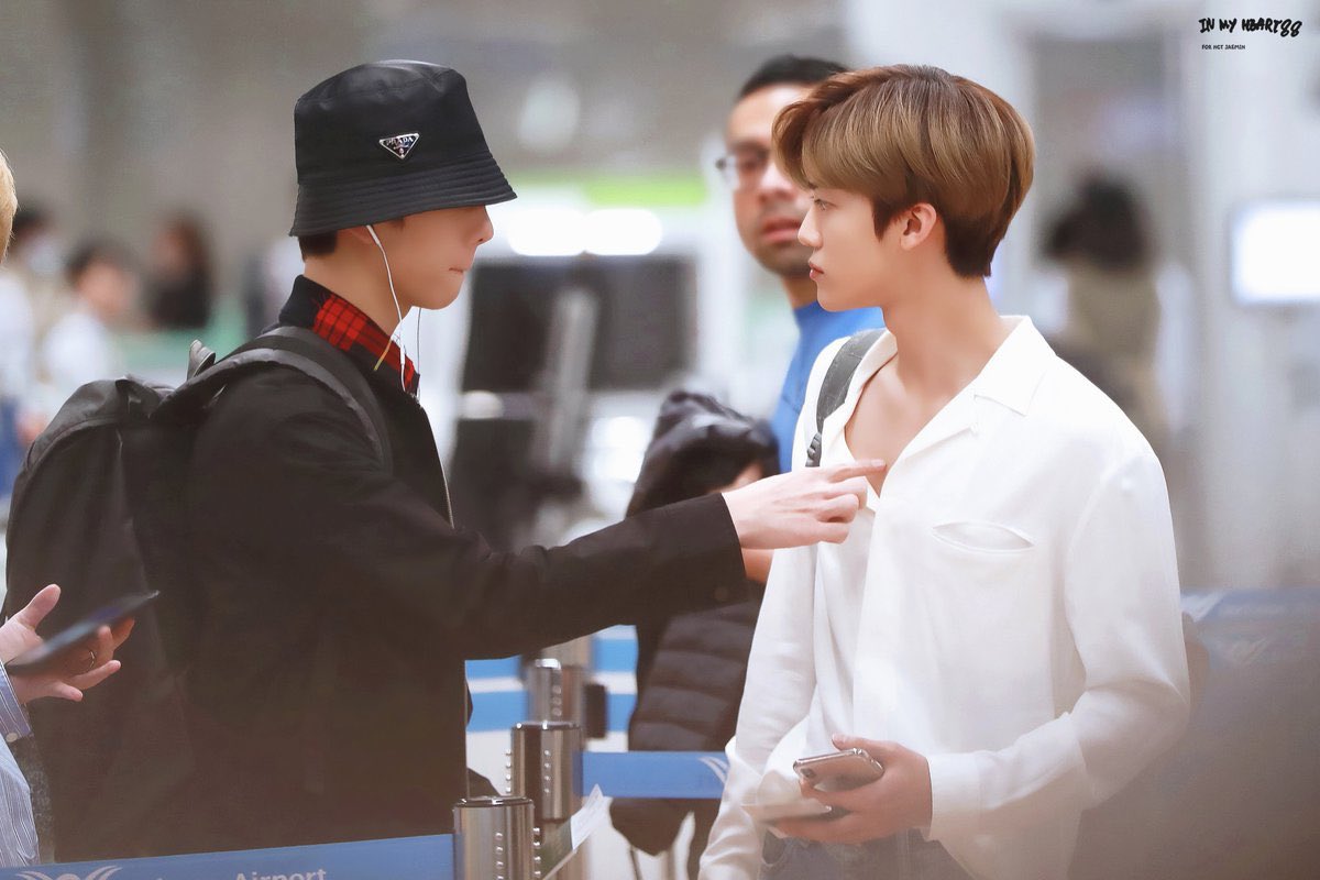 ً on Twitter: "jaemin: exposed chest jisung: 👈🏼🥰…