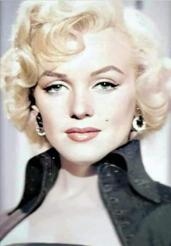 People come and go in your life, but the right ones will always stay. Marilyn Monroe Fantasy ...