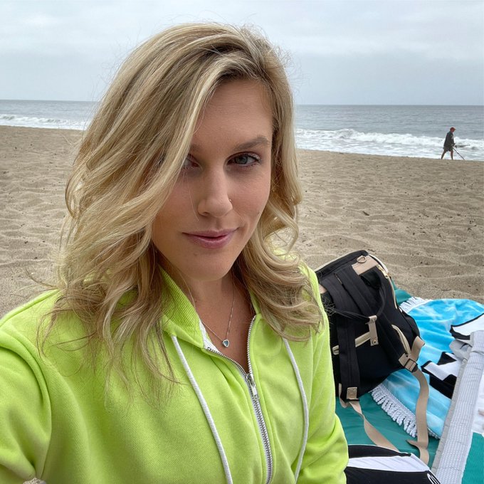 TW Pornstars - Sasha Heart. Pictures and videos from Twitter.