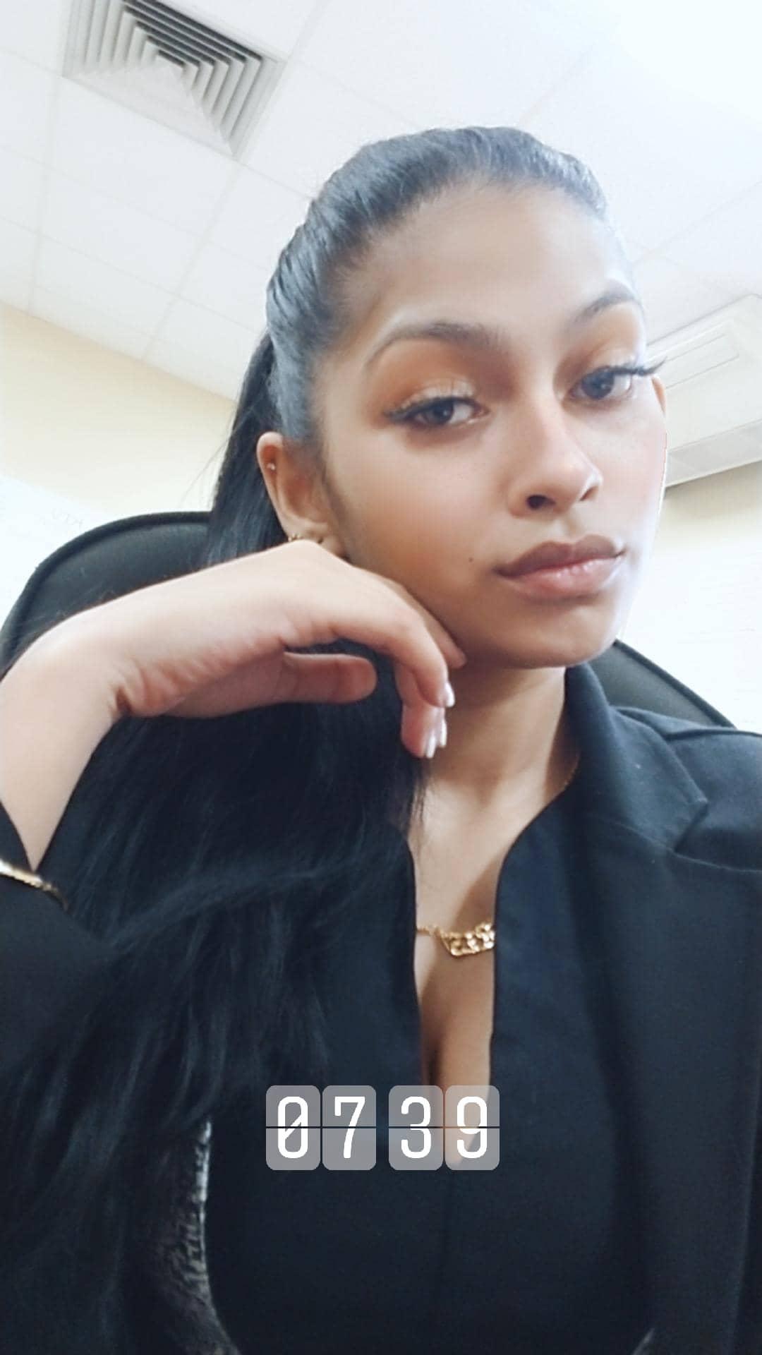 555🌺 on Twitter: "If you see this, retweet with a non-smiling picture. Keep it going. https://t ...