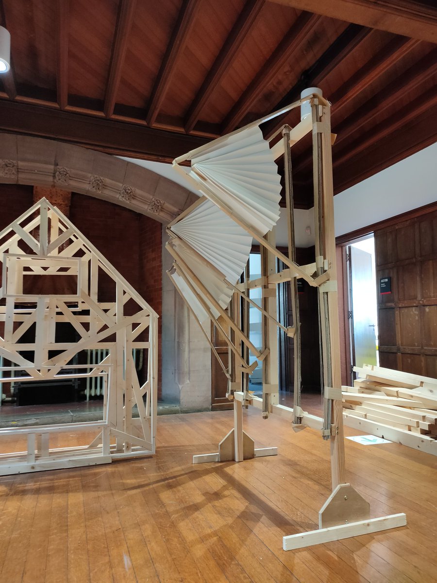 The Parametric Social Distance Lab – Des Fagan