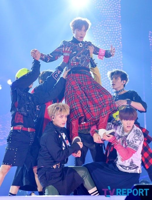 MU on Twitter: "騎馬戦で戦わせたいアイドル AB6IX Stray kids NCT127 ATEEZ→new!…