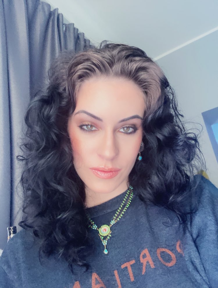 TW Pornstars - Anna De Ville. Twitter. These roots are getting ...