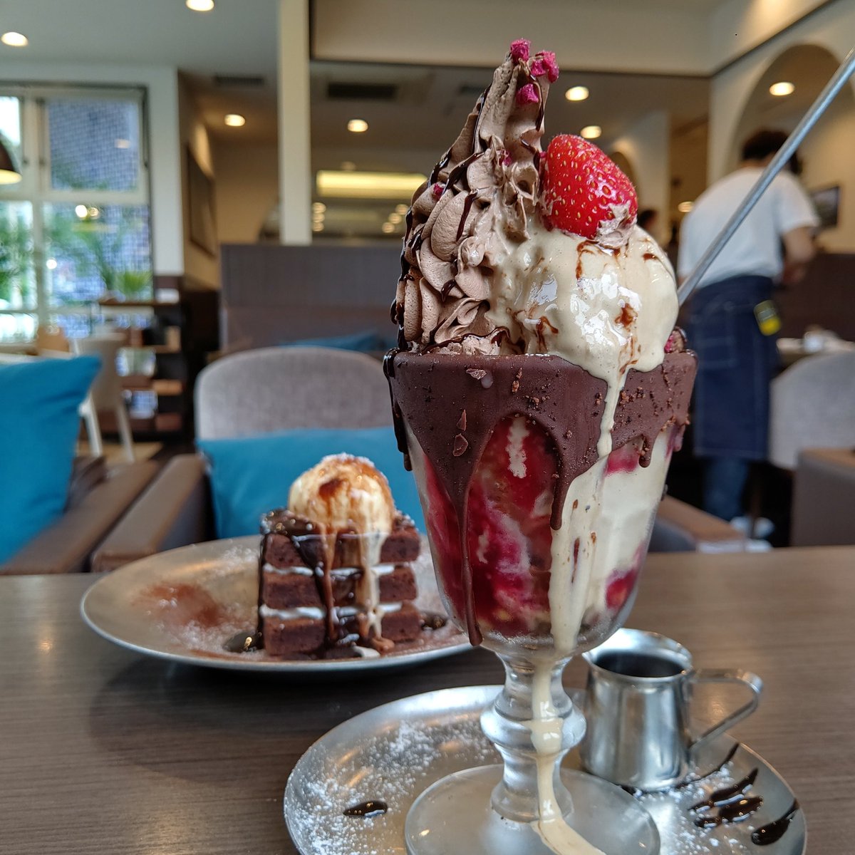 1000那由他グルメ on Twitter: " ZERO ONE CAFE SURF DINER オシャレカフェで有名なゼロワンカフェの新店舗 ゼロワンカフェ サーフダイナー 町田市金井に ...