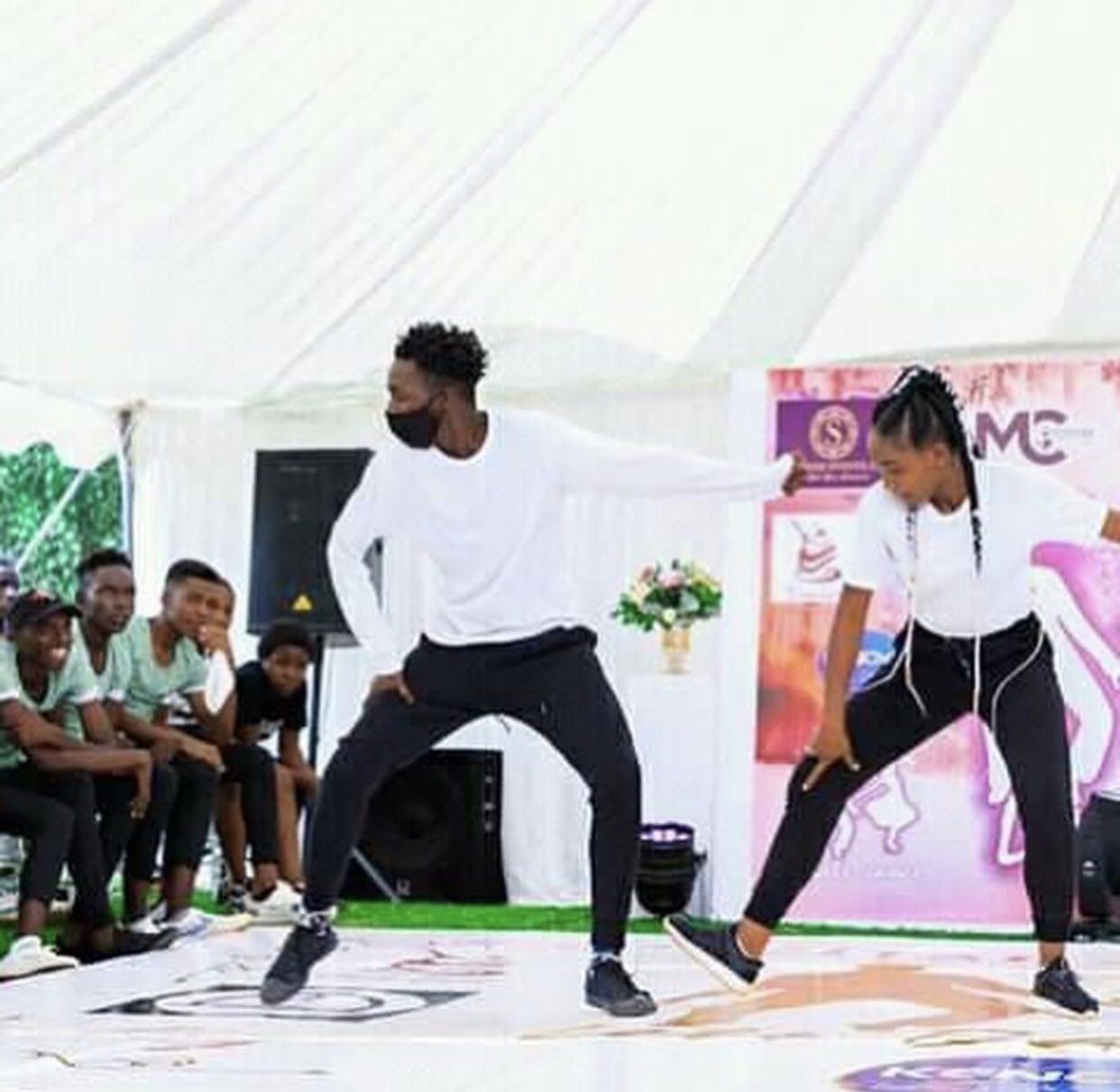 Twitter Background Dance