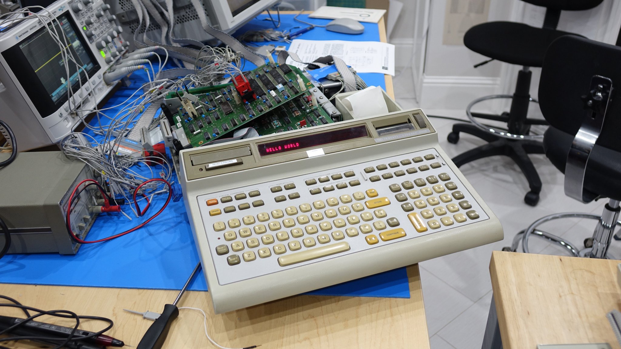 Ken Shirriff on Twitter: "This chip was used in the HP 9825 desktop computer that @CuriousMarc ...