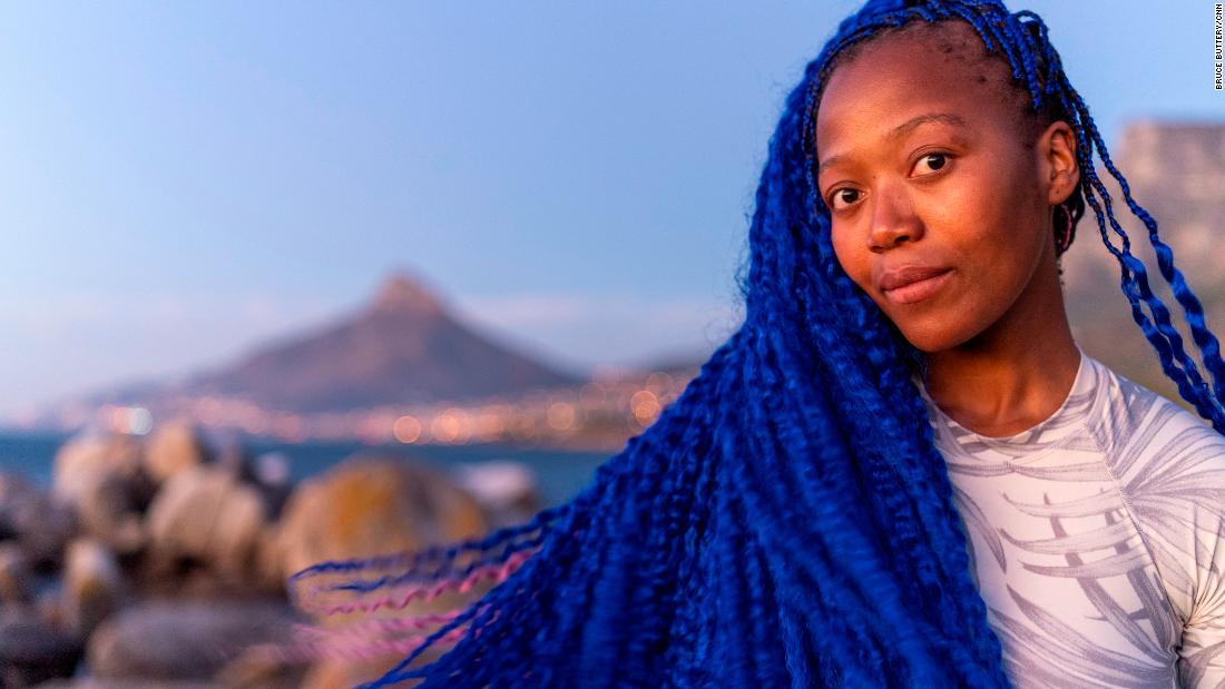 South Africa's first Black female free dive instructor, Zandile Ndhlovu ...