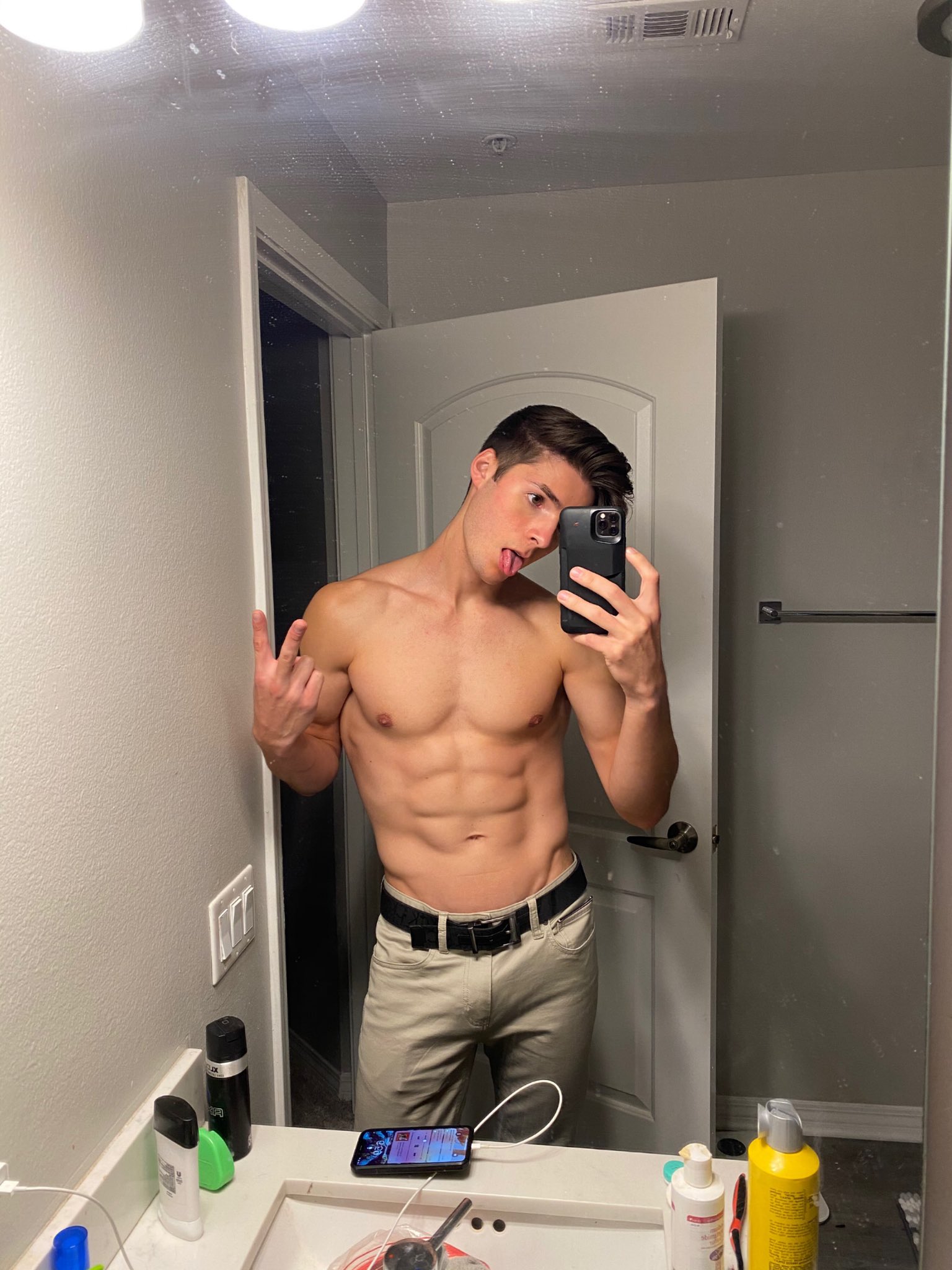 JackJerry on Twitter: "Ig: jackjerry https://t.co/i8yiWLiyhe" / Twitter