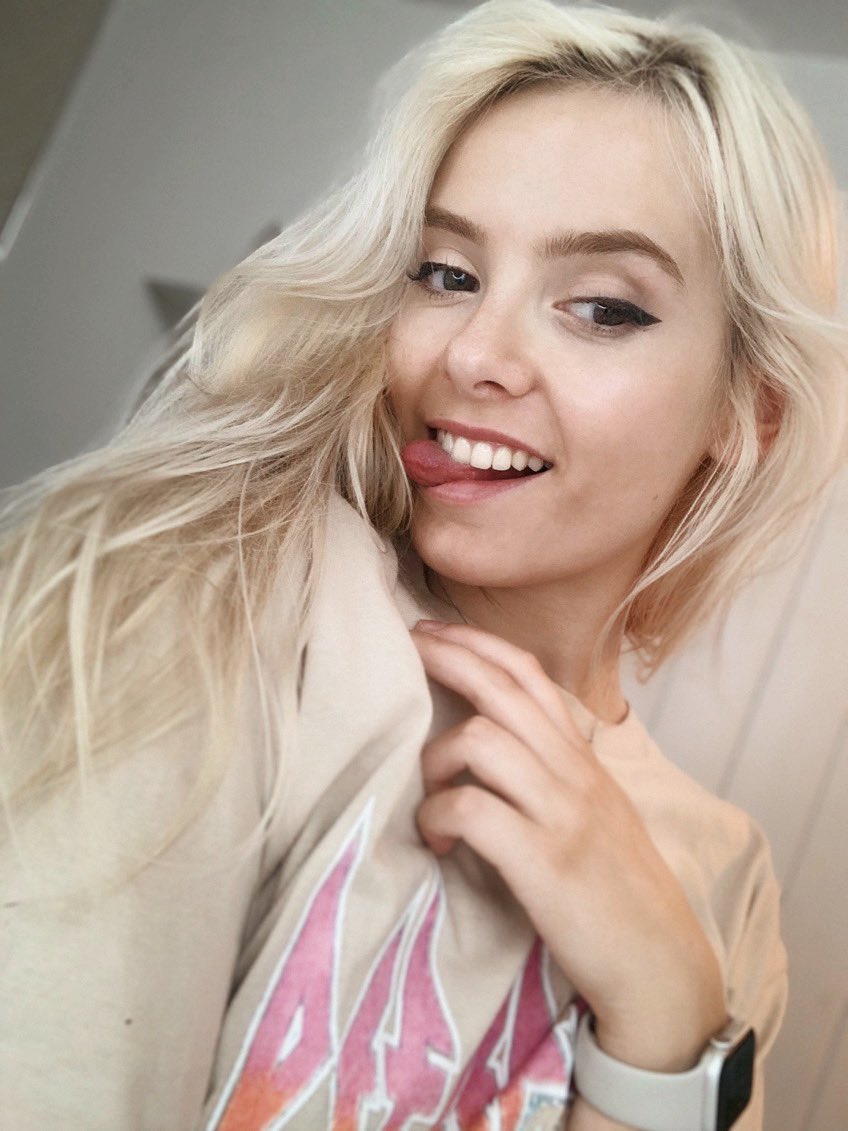 Chloe Adams's Instagram, Twitter & Facebook on IDCrawl