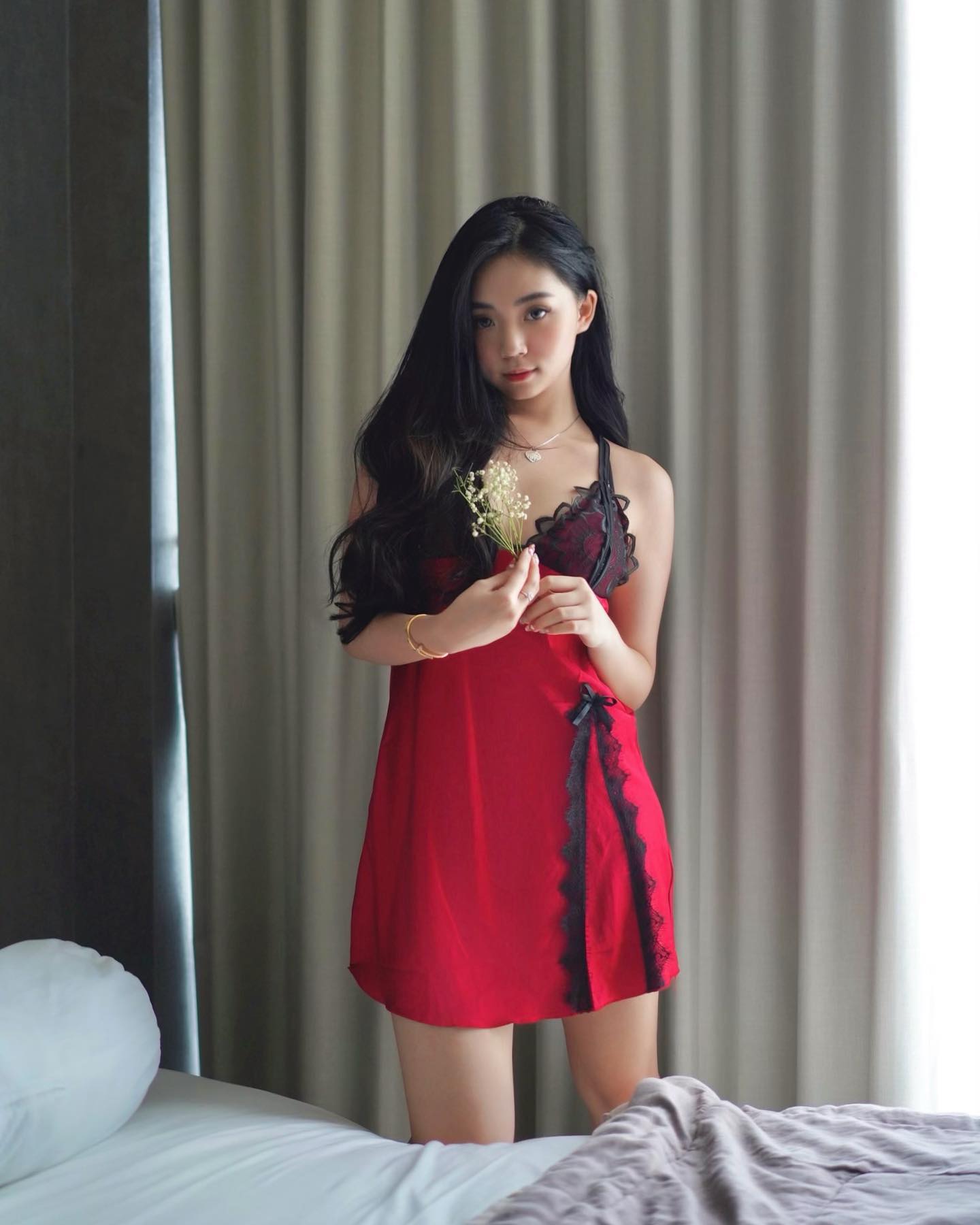 Thea Bernice on Twitter: "Pretty lingerie makes it all better~ red satin lingerie🥀 https://t.co ...