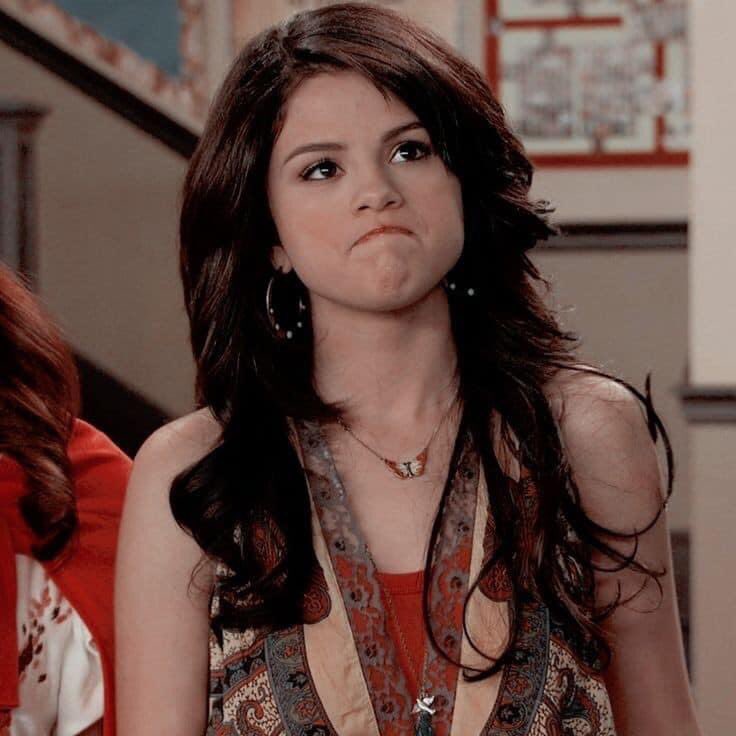 Icons Alex Russo Gifs