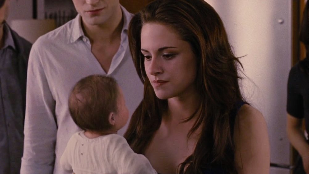 Baby Renesmee And Bella