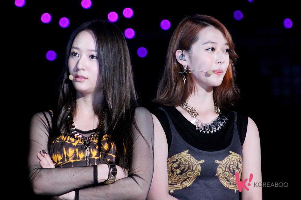 Stop scrolling and look at them 🙉 ferlyn @ferfer_ly