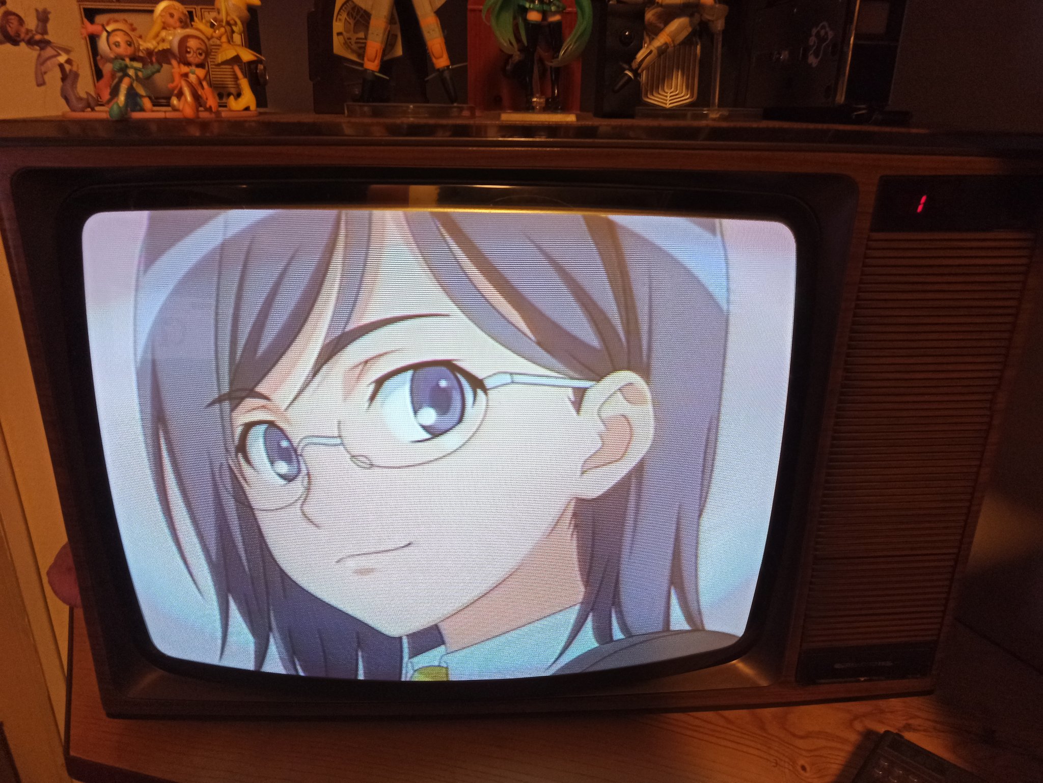 I put waifus on a vintage TV on Twitter: "Mii Konori - Toaru Majutsu no Index Grundig 8246 - 1979…