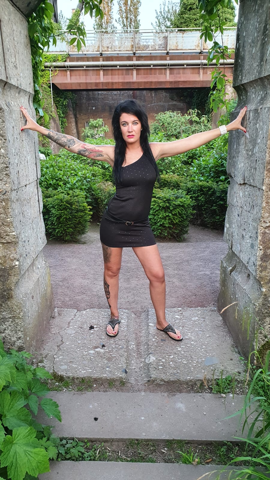 Oostwalum on Twitter: "Thank You very much for Your Great & Stunning pictures Lady Melina Jolie ...