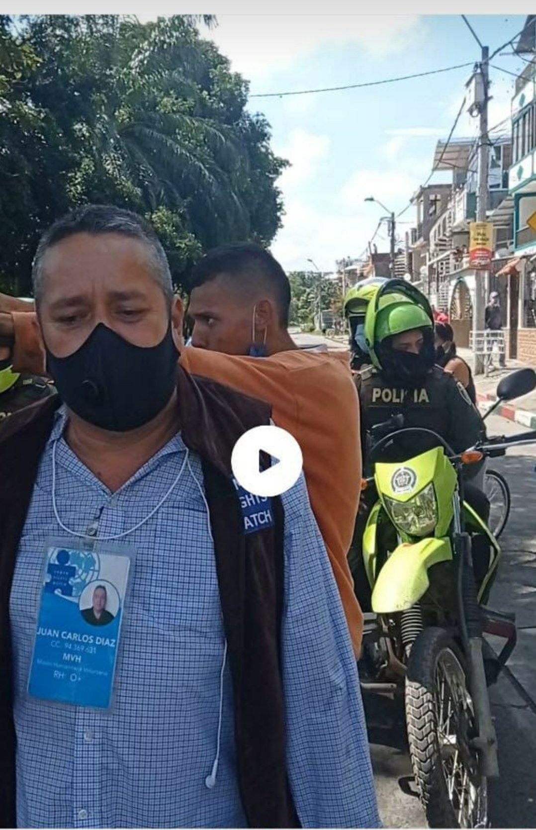 Francisco Astudillo🔦 on Twitter: "Foto del personaje en Cali que presuntamente se hace pasar por ...