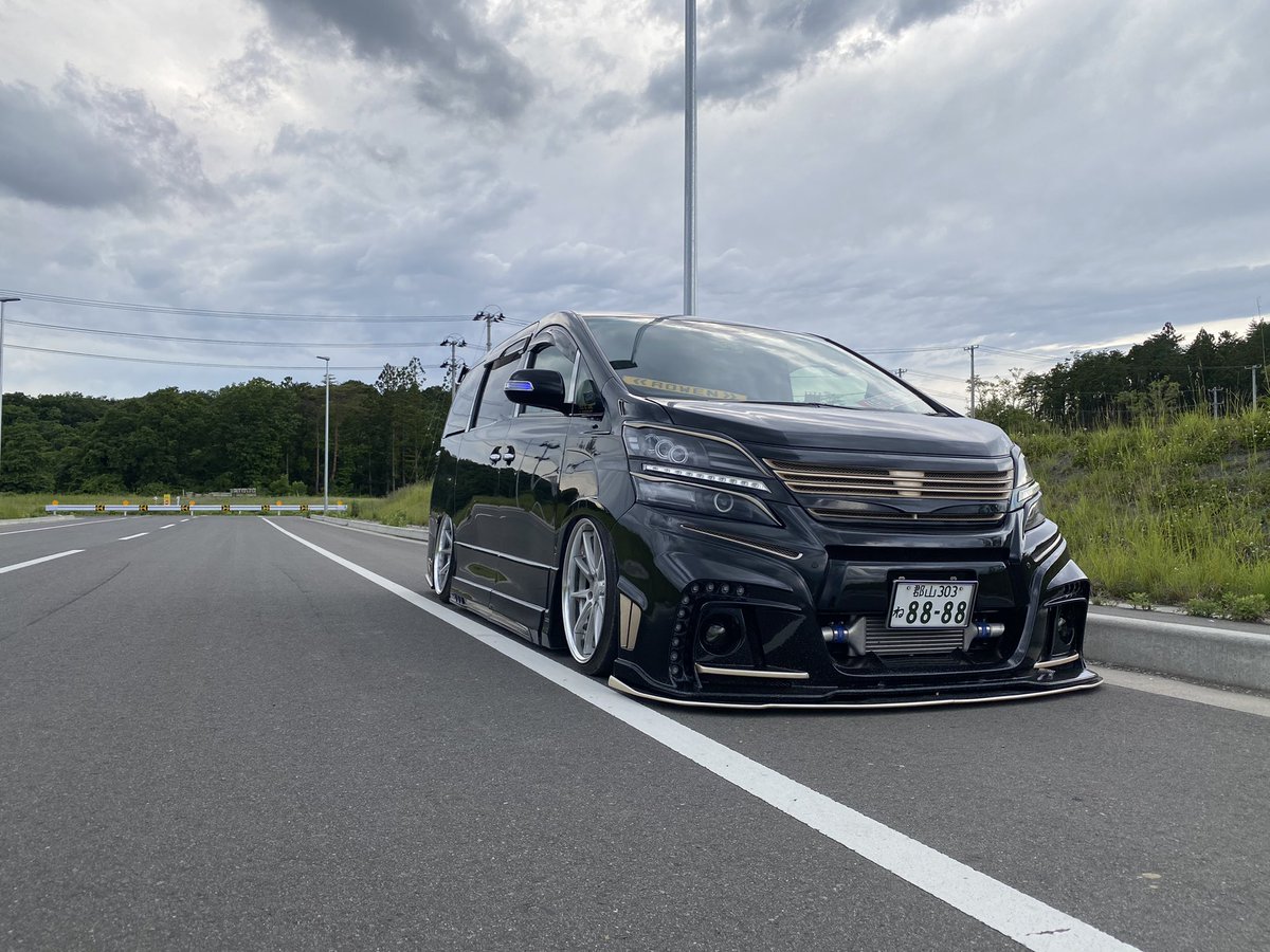 ヴェル (@ROWEN_VELLFIRE) | Twitter