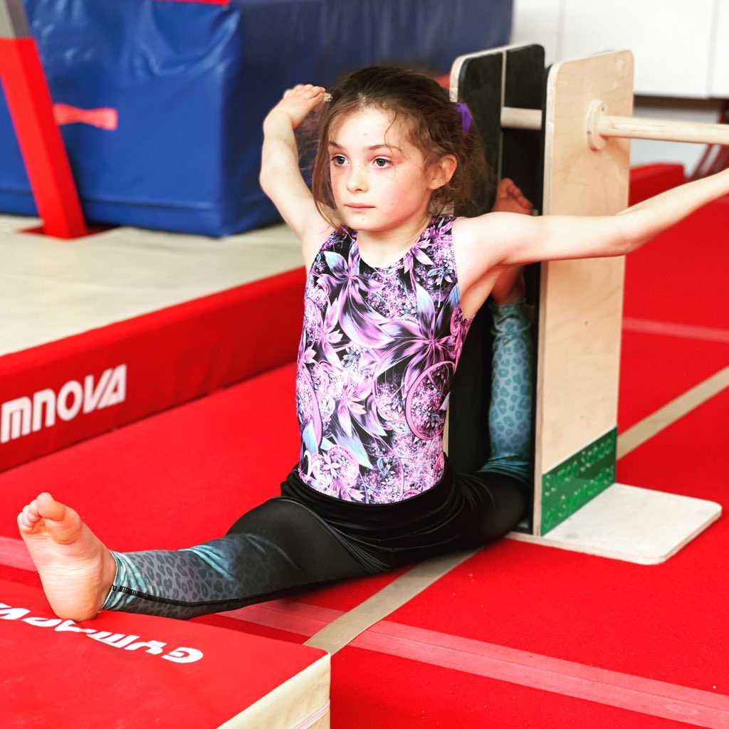 Gymnastics Kids Splits