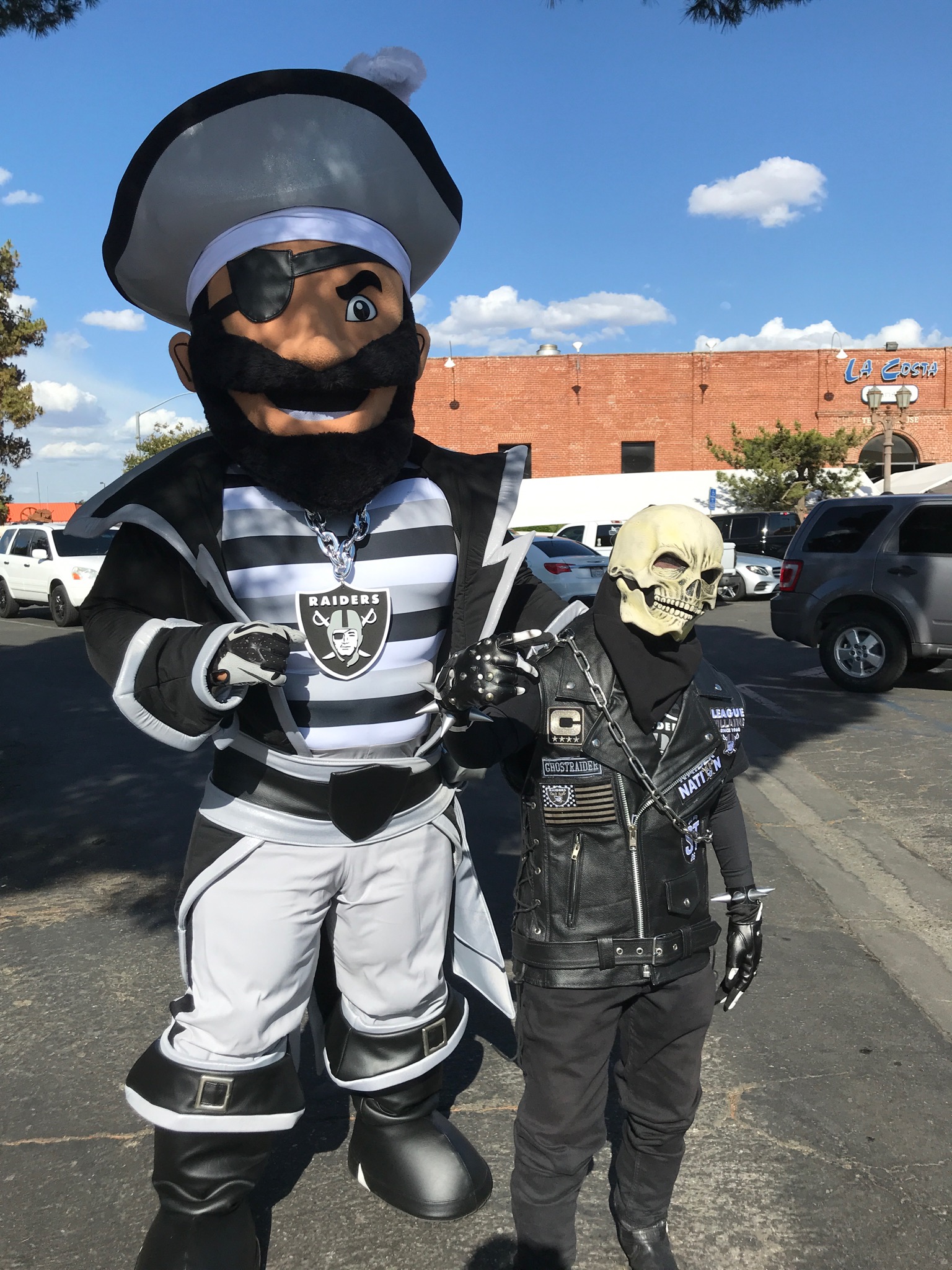 Oakland Raiders Mascot 23ABC News On X: "Raiders Fans Came Out To