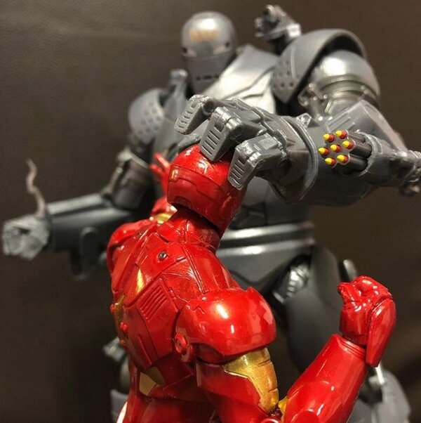 Iron Man Vs Iron Monger