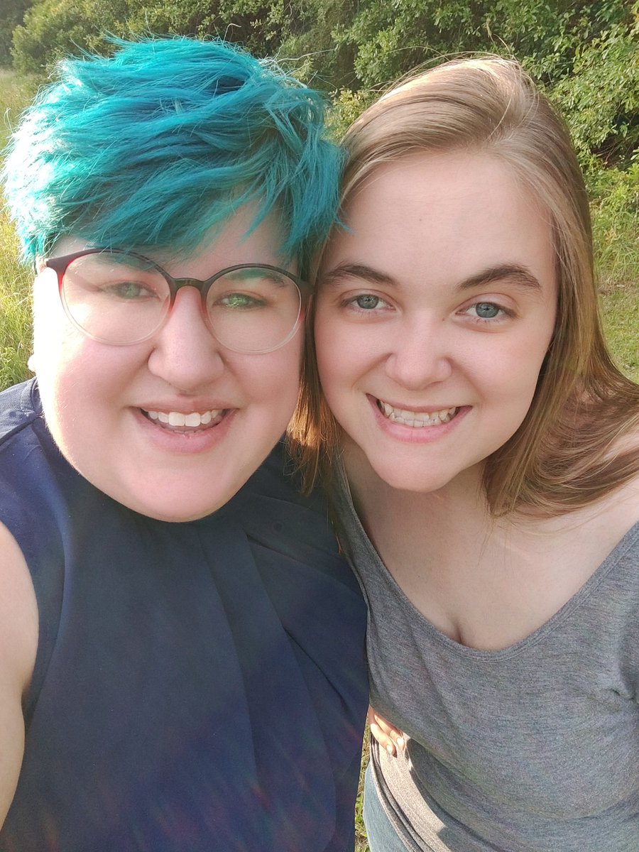 Jessica Burrell's Instagram, Twitter & Facebook on IDCrawl