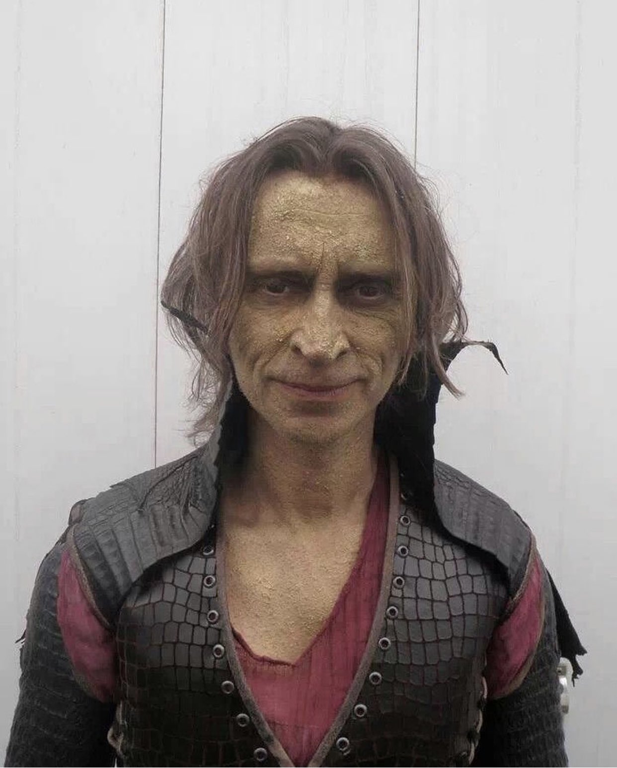 Robert Carlyle Once Upon A Time On Set