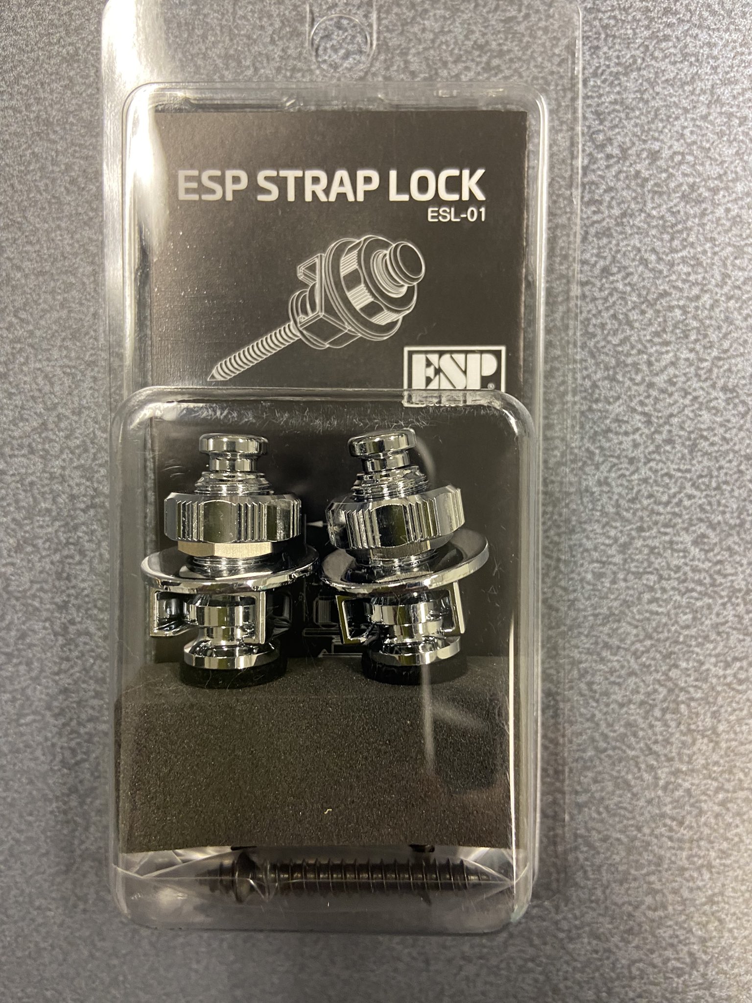 𝐉𝐮𝐧𝐣𝐢𝐱𝐱𝐱 on Twitter: "お願いしていた5弦Bass 仕上がって参りました！ 青蛇ﾁｬﾝﾈ🐍 そして、噂のESP STRAP LOCkも 頂きましたぁ！ たしかにこれは激しい ...