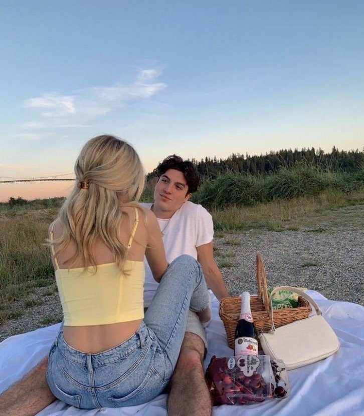 Chloé Hennequin (@chloe_hennequin) | Twitter