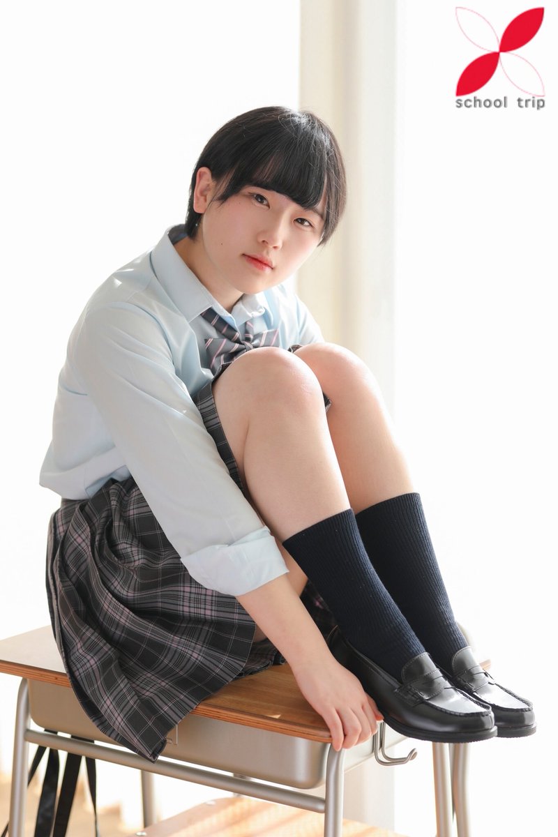 デジタル写真集[school trip] Twitterでは写真集未掲載カットをアップしています！ #RT大歓迎 モデル：#育実 衣装：#制服 その他 #セーラー服 #スクール水着 #ブルマ ...