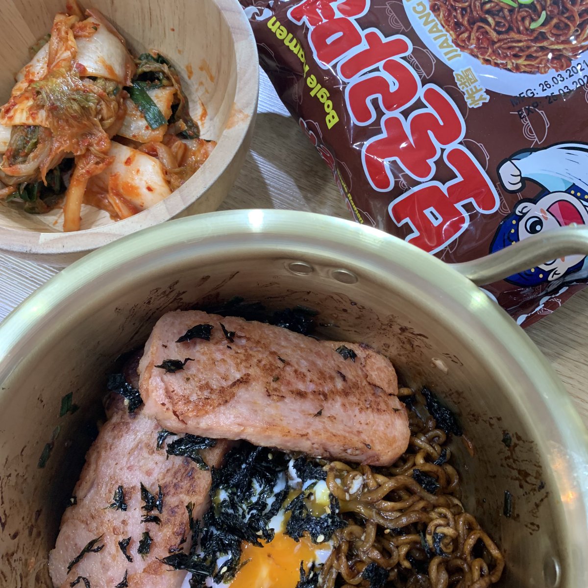 Karnthip Thanombun (@KThanombun) | Twitter