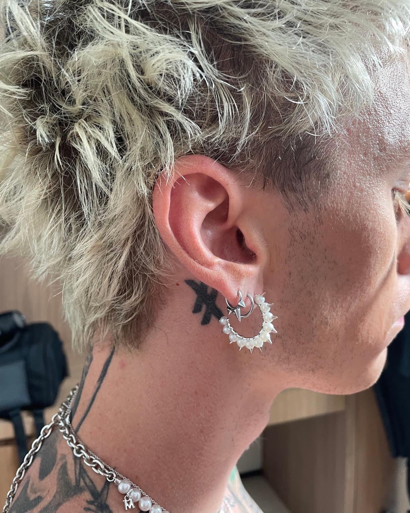 Mgk Ear