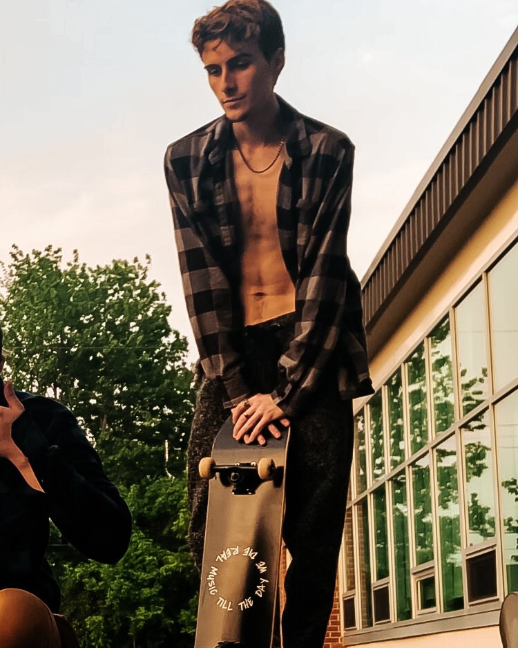 Aiden Perkins (@wonderlenz_) | Twitter